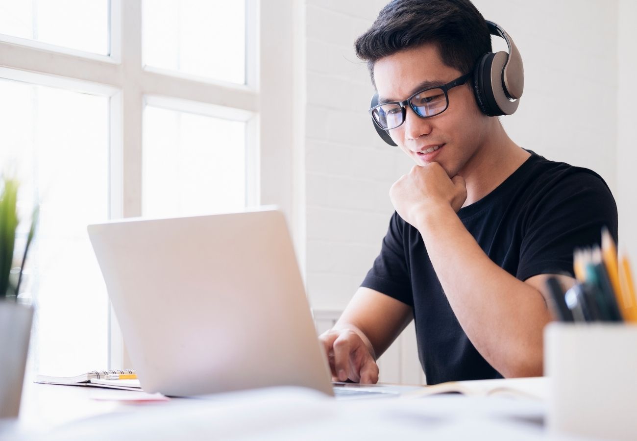 How to Motivate Students to Self-Directed Learning? - A Tutor